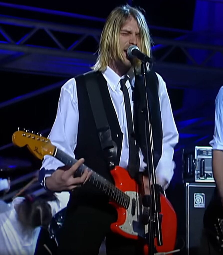 Kurt Cobain Guitars & Gear – Complete List of Guitars, Amps, Effects ...