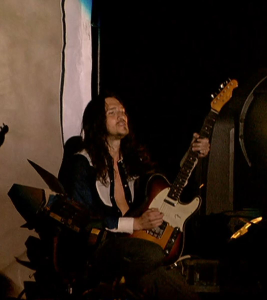 John Frusciante’s Slane Castle 2003 Rig - Guitars, Pedals, Amps, and ...