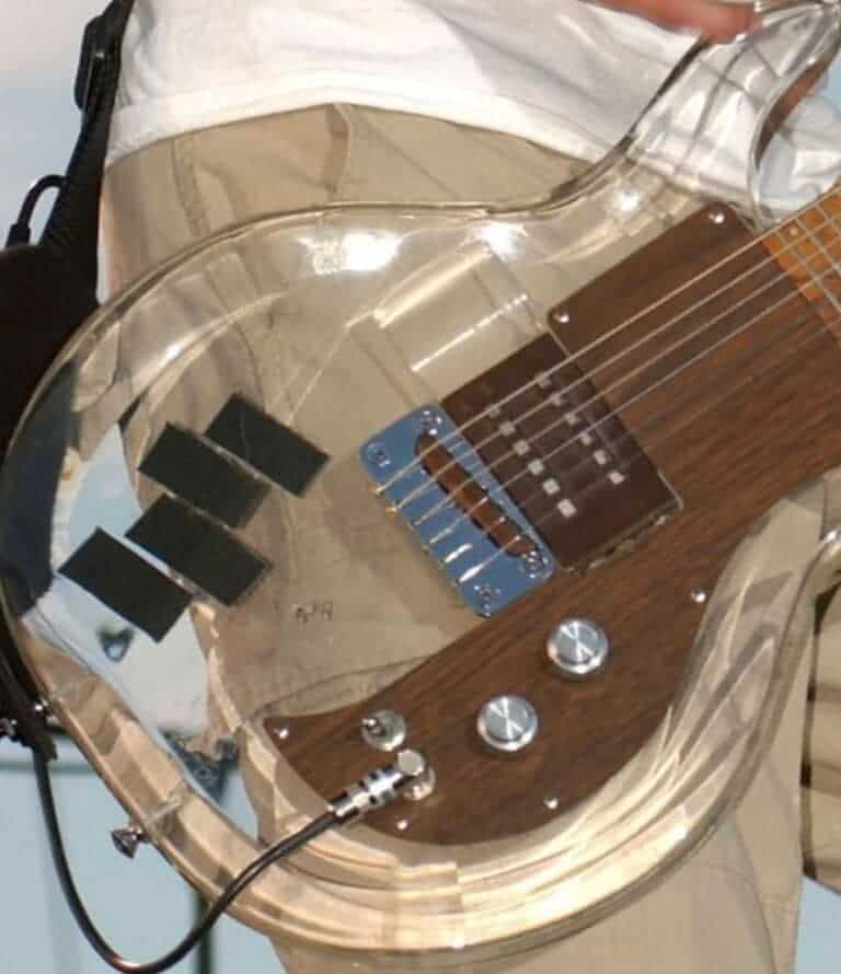 Dave Grohl's Ampeg Dan Armstrong Lucite Guitar – Ground Guitar