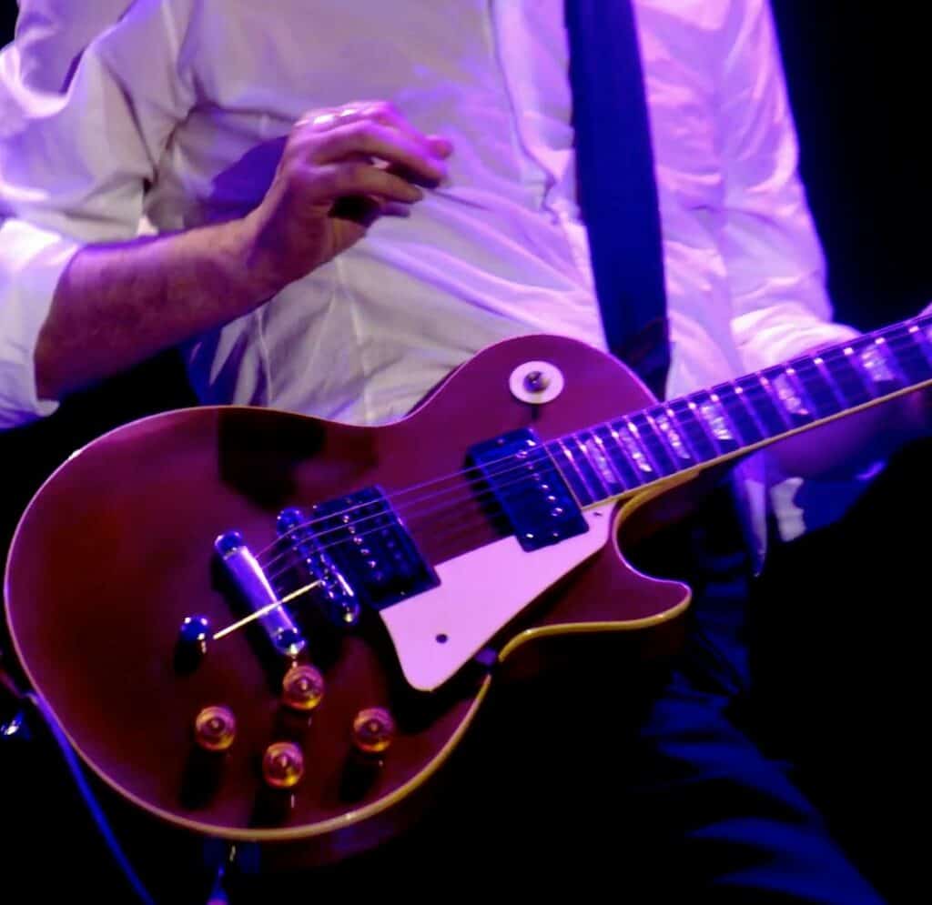 Jimmy Page's 1969 Gibson Les Paul “Number Three” – Ground Guitar