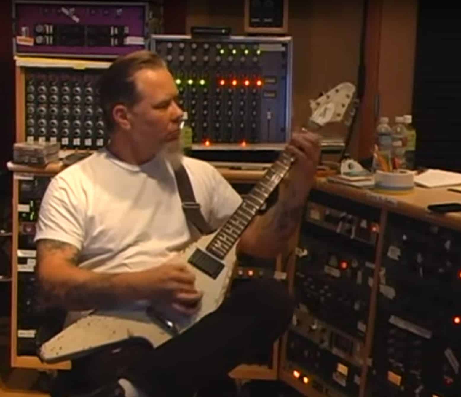 James Hetfield's Electra 2236 Flying Wedge – Ground Guitar